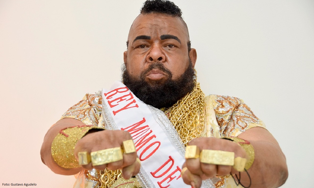 Este es Libardo Luna, "Mario Baracus", nuevo rey Momo del Carnaval de ...