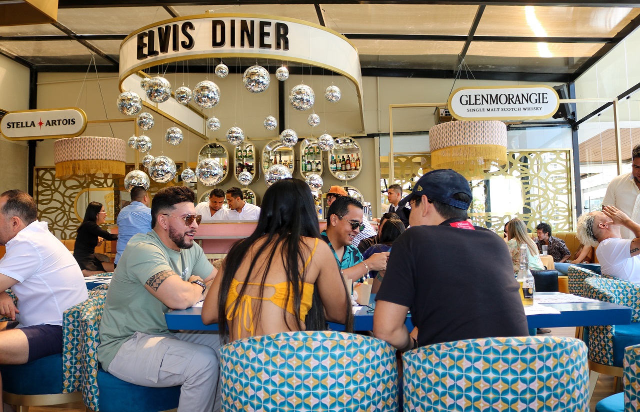 Elvis Diner Rooftop: gastronomía y coctelería de autor en la terraza de ...