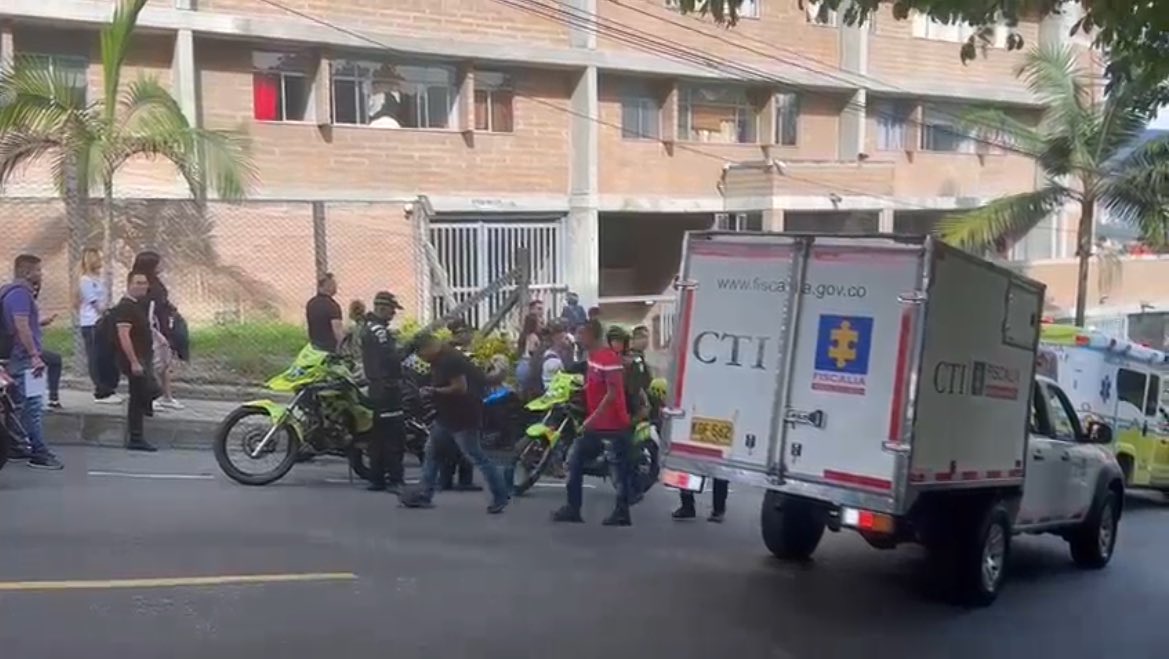 ¡tragedia Niña De 4 Años Murió Tras Caer Del Piso 13 De Un Edificio En 5048