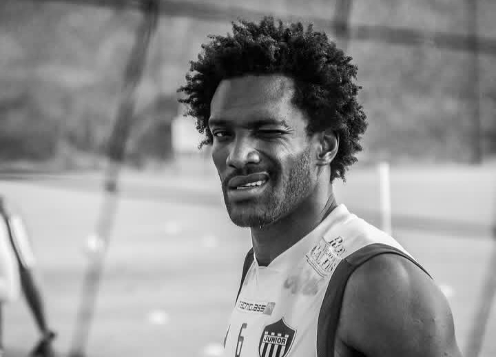 ¿Junior le dedicó la canción 'El Rey' a James?: el Tiburón puso a sonar ...