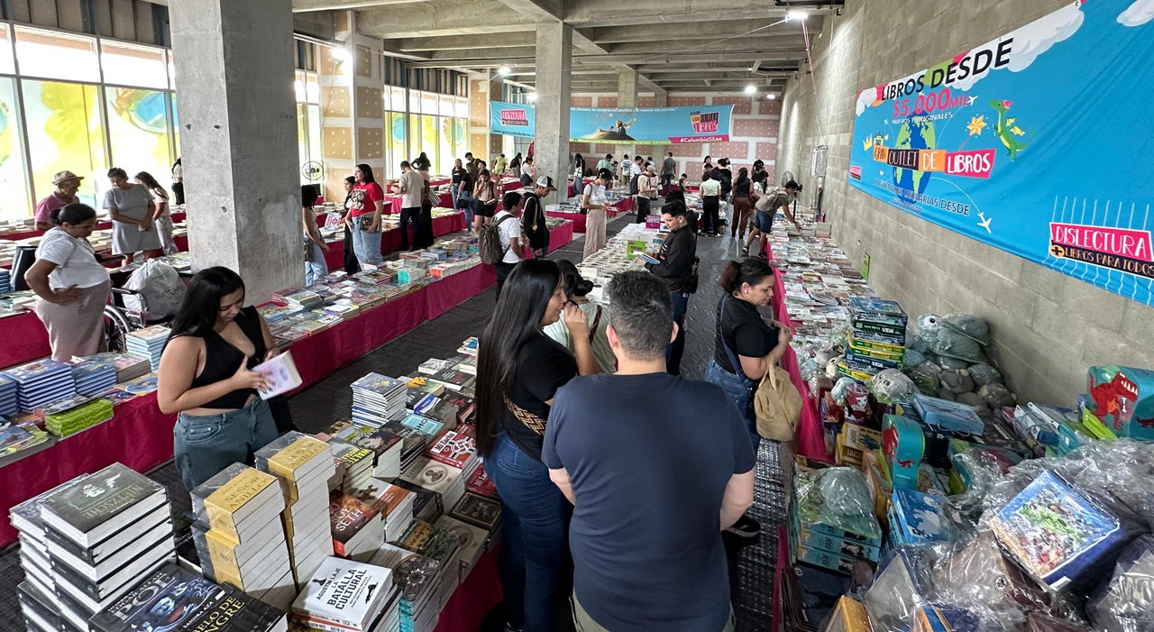 Gran Outlet de Libros extiende su permanencia en Barranquilla tras ...