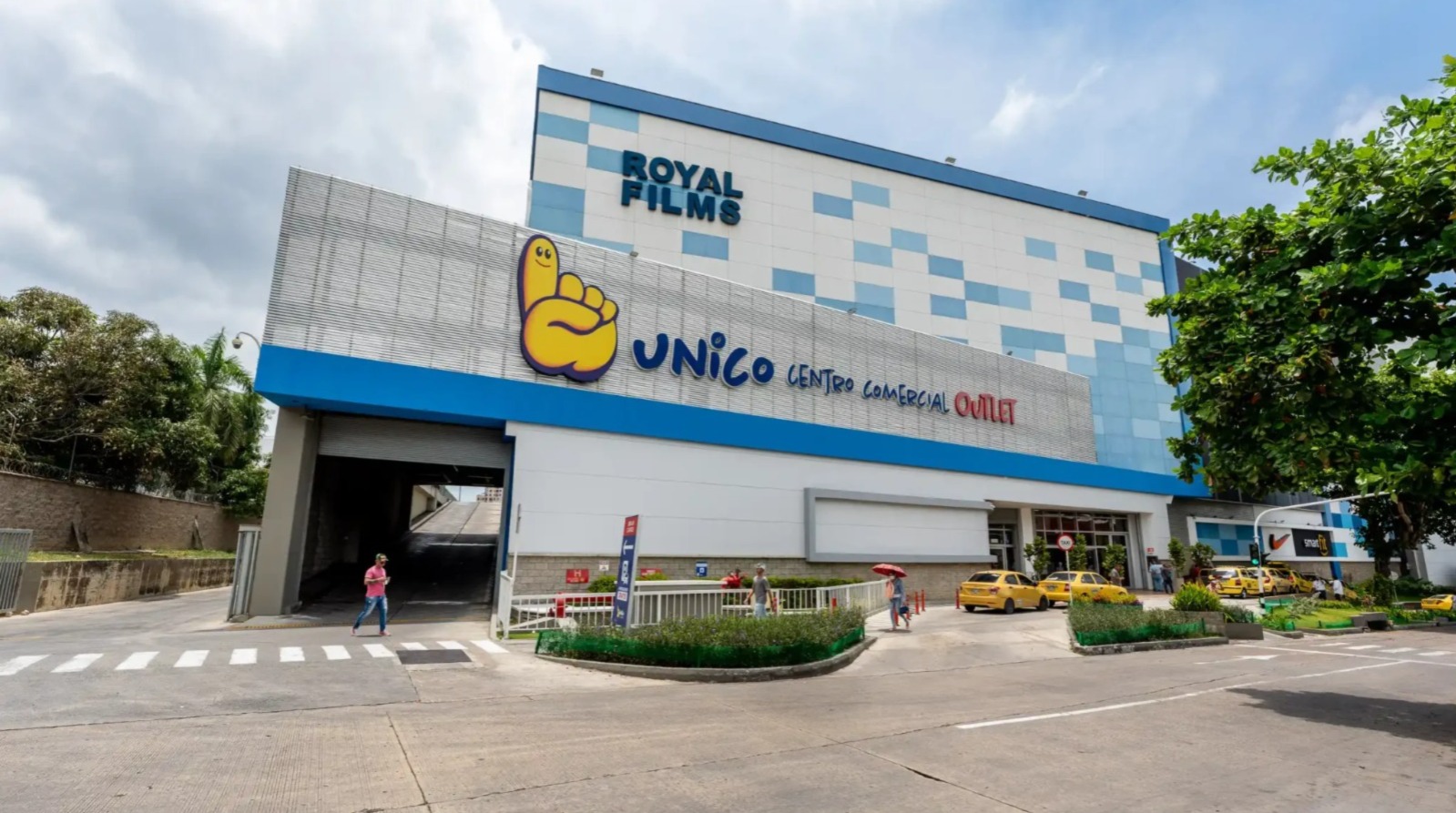 ¡Imperdible! Descuentazos hasta del 70 % en el Black Outlet del C. C ...