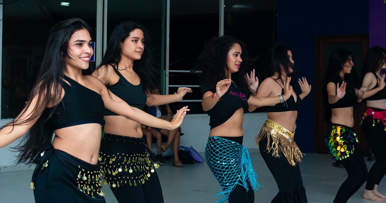 La magia de la danza árabe llega a Barranquilla junto a Laura Cadena en ...